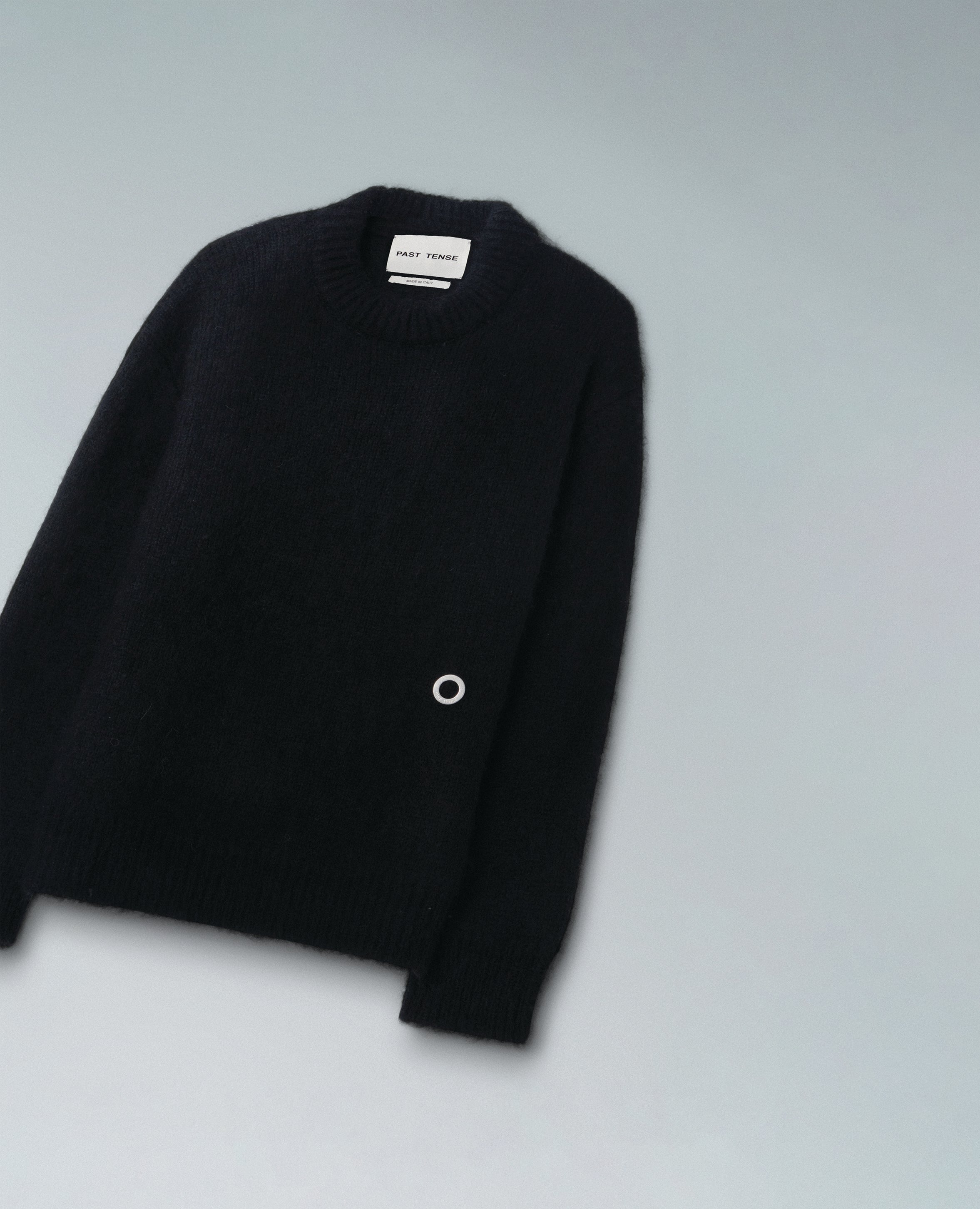 Knitwear – Past Tense